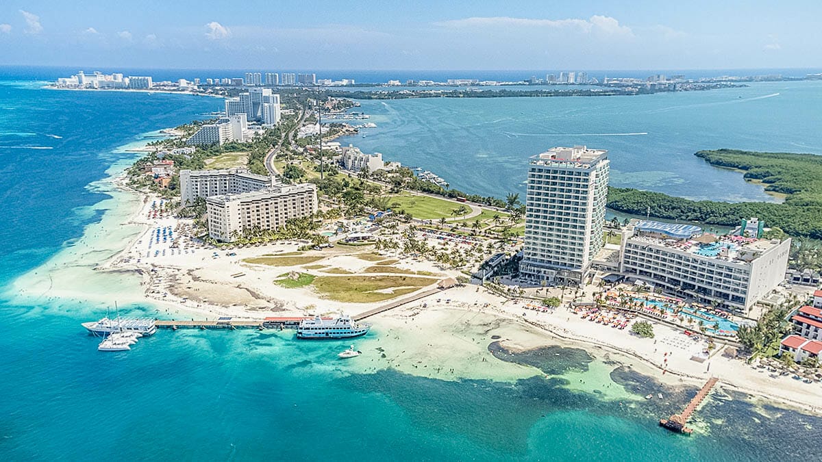 The Ultimate Cancun Travel Guide