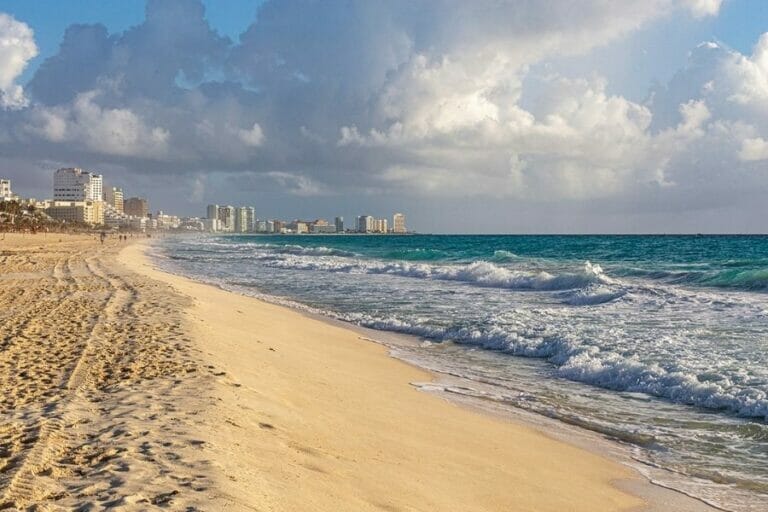 Weather in Cancun in November + Events & Travel Tips