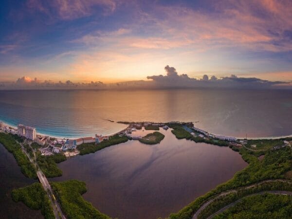 Time in Cancun, Mexico: Everything you want to know