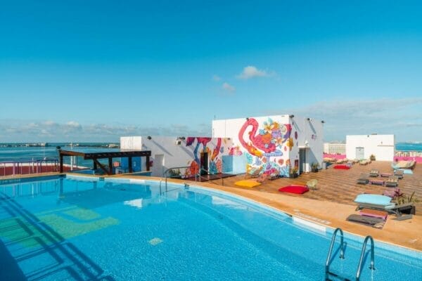 The 13 Best Party Resorts in Cancun for All Budgets