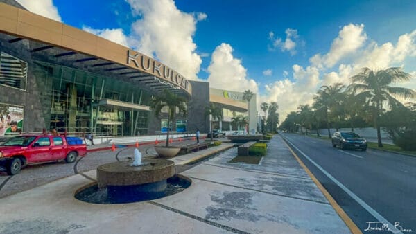 15 Best Places for Shopping in Cancun, Mexico