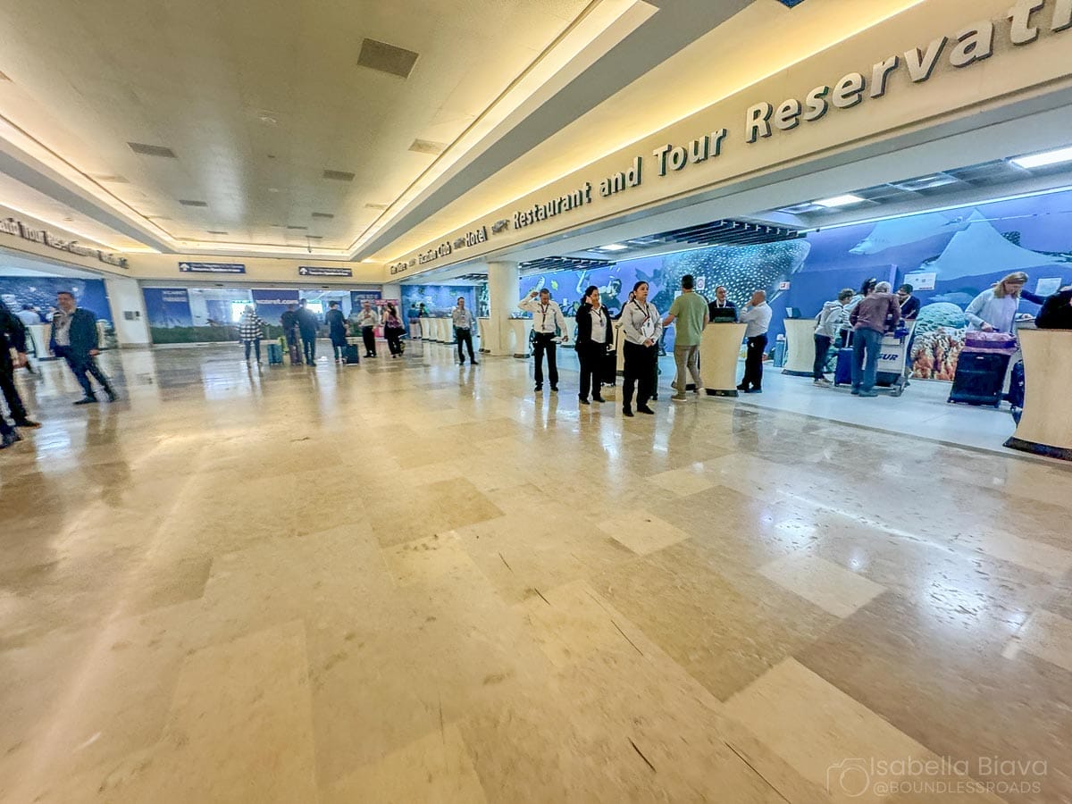 Tips for Getting Through Customs Quickly in Cancun